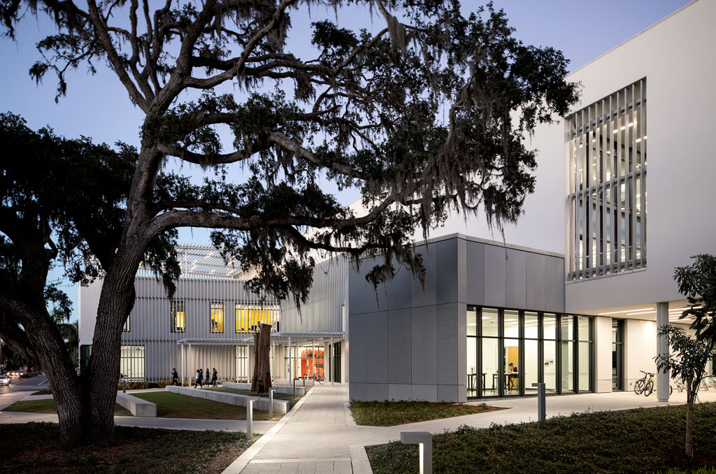 Shepley Bulfinch Unveils Iconic Library at Ringling College of Art and ...